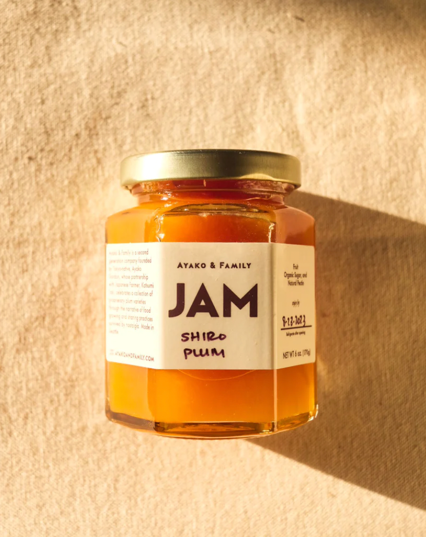 Shiro Plum Jam – hoste